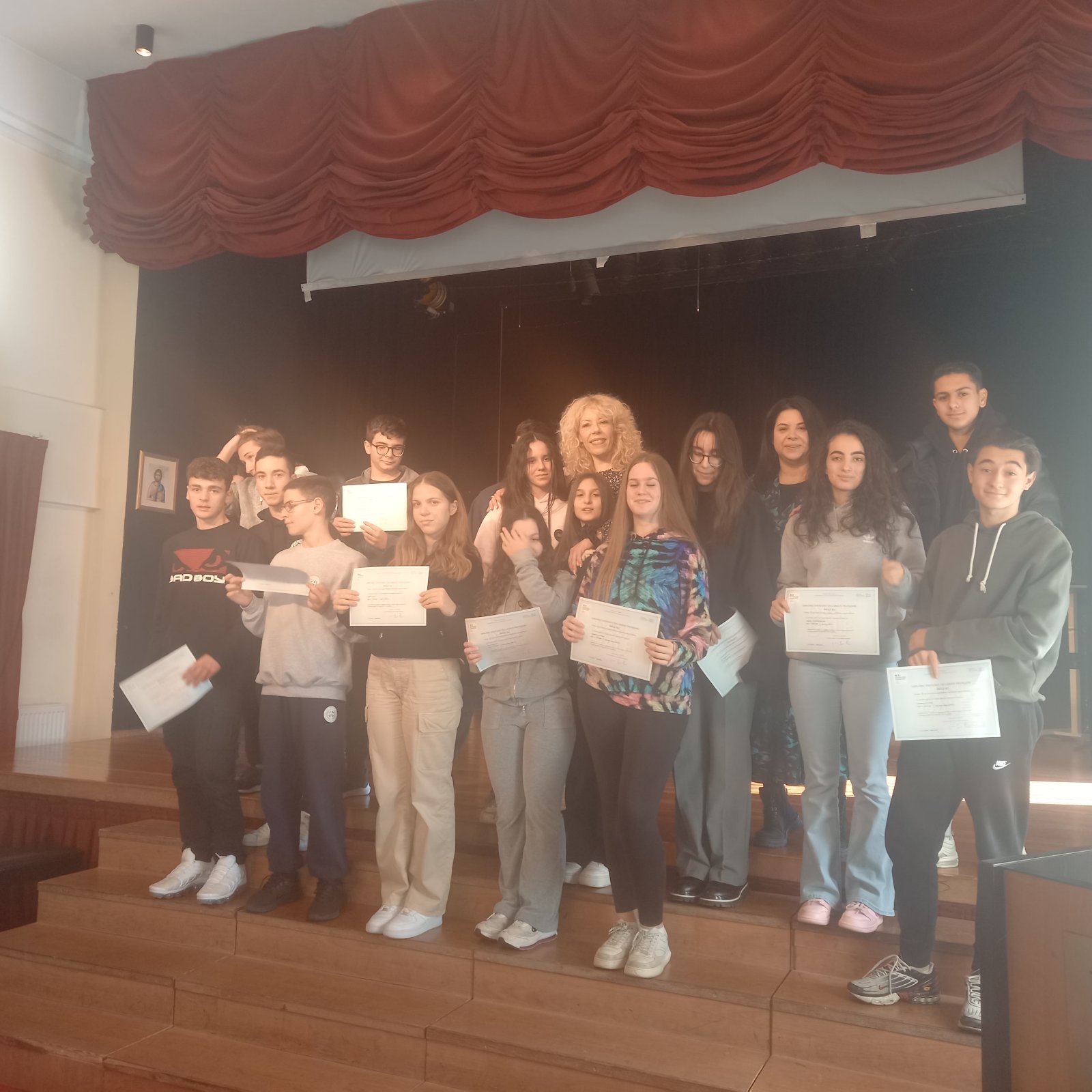 Απονομή διπλωμάτων Γαλλικής γλώσσας - Γυμνάσιο Εκπαιδευτήρια-ΙΜΠ